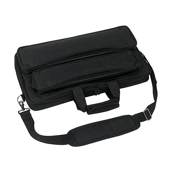 ※併売のため、在庫切れの際はご了承ください。発送委託により倉庫業者がお届けする場合がございます※エフェクターやMTR、ミニキーボード等が収納可能なギグケース。肉厚なクッションでエフェクターを守り、持ち運びの際や自宅での保管時に重宝します。肩...