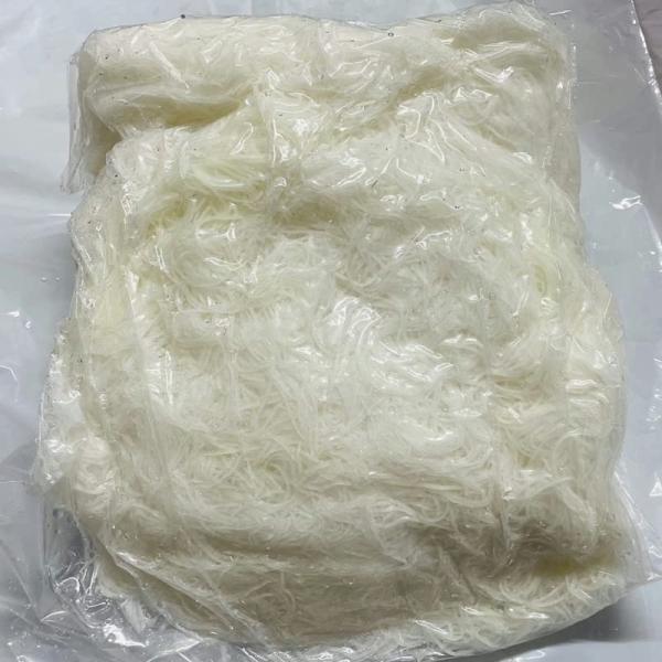 ※メーカー都合によりパッケージ等の外装面で異なる場合がございますので、あらかじめご了承くださいませ(免責) 画像は見本(イメージ)です。画像内に写った期限は撮影時のものであり、お届けする商品は期限内となります。詳細な期限については直接お問合...