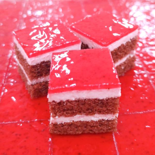 ※メーカー都合によりパッケージ等の外装面で異なる場合がございますので、あらかじめご了承くださいませ(免責) 画像は見本(イメージ)です。画像内に写った期限は撮影時のものであり、お届けする商品は期限内となります。詳細な期限については直接お問合...