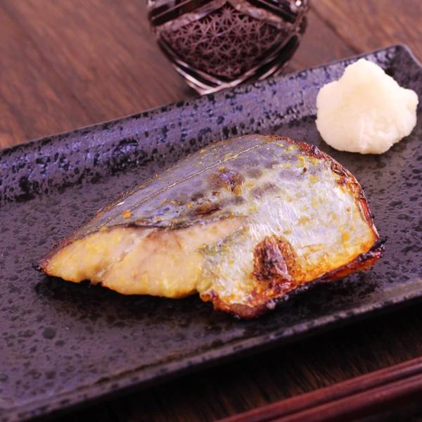 ※メーカー都合によりパッケージ等の外装面で異なる場合がございますので、あらかじめご了承くださいませ(免責) 画像は見本(イメージ)です。画像内に写った期限は撮影時のものであり、お届けする商品は期限内となります。詳細な期限については直接お問合...