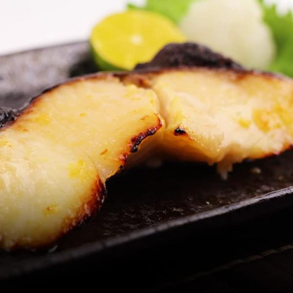 ※メーカー都合によりパッケージ等の外装面で異なる場合がございますので、あらかじめご了承くださいませ(免責) 画像は見本(イメージ)です。画像内に写った期限は撮影時のものであり、お届けする商品は期限内となります。詳細な期限については直接お問合...