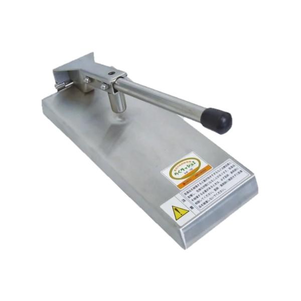 ■特徴分包された錠剤を、軽い力で砕きます。経管投与などに用いる簡易懸濁法業務の効率化に便利です。ベース部がステンレス製なのでお手入れが簡単です。■仕様幅×奥行×高さ（mm）：220×96×120重量（g）：780材質：ステンレス