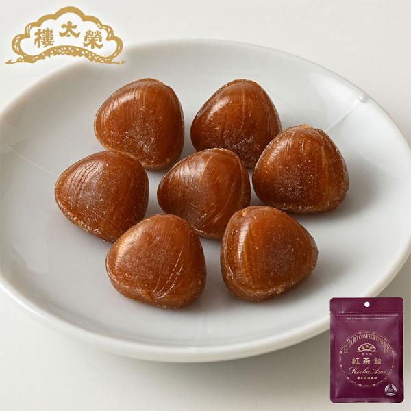 梅ぼ志飴の姉妹品として昭和34年に誕生しました。紅茶独自の芳香を醸し出すように、飴との相性の良いセイロン紅茶を自社で抽出し、さらに生クリームを加えミルクティータイプとなりました。くせがなく、飽きのこない紅茶飴。上品な甘さに紅茶の豊かな香りと...