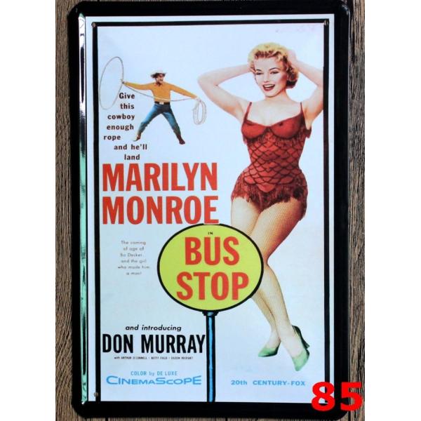 ■サイズ　20cm*30cm四隅に穴が開いているので飾り付けも簡単にできちゃいます！置くだけで、アメリカンレトロ、アメリカンヴィンテージな空間をお手軽に演出できます。インテリアおしゃれ雑貨として大人気のアメリカンサインボードです。アメリカン...