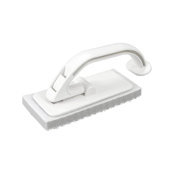 磁石の貼りつくところにサッと収納できる浴室床用ブラシ