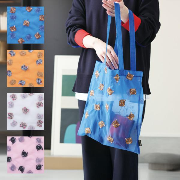 商品説明 オーガンジー生地を使用したトートバッグができました。ナタリーレテのイラストを贅沢に全て刺繍で表現しています。張りのあるオーガンジーの透け感とカラフルな色合いがキュート。A4サイズがすっぽりと入るサイズ感で、持ち手が長めで肩にかけや...