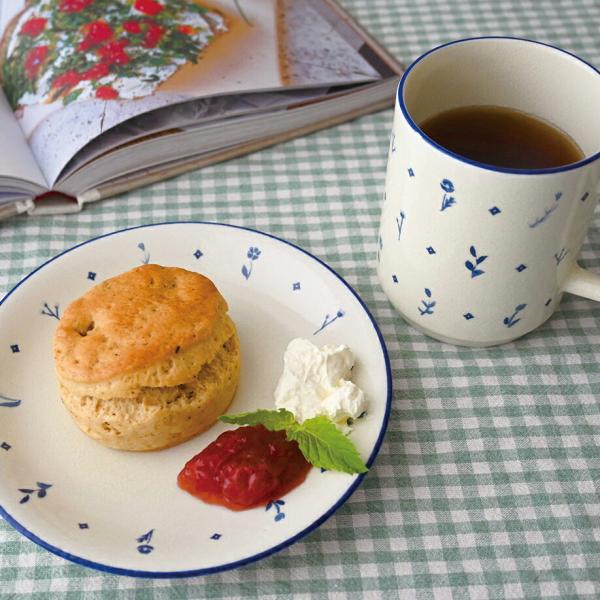 商品説明 かわいすぎないレトロな雰囲気の花柄をちりばめたシリーズ。気取らないデザインは洋食にも和食にも馴染んで毎日の食事をちょっと楽しく彩ります。電子レンジ・食洗機対応で、日常使いしやすいのも嬉しいポイント◎関連カテゴリ キッチン雑貨｜食器...