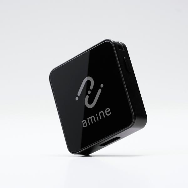 電池交換の手間がいらない、USB Type-C(TM)充電式!財布やかばんなど大切な荷物に入れてiPhoneの「探す」アプリからありかを探せる、amine(あみね)シリーズの忘れ物防止タグです。表面にはガラス加工を施し、美しさと機能性を両立...