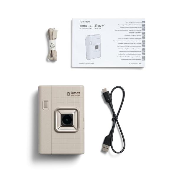 音声メッセージを録音できるサウンド機能やスマホプリンター機能はそのままに、instax〓シリーズではじめてセルフィー用カメラを搭載、外カメラと組み合わせた撮影やBGM付きのアルバムなど撮影からプリントまでの充実感を向上させました。nstax...