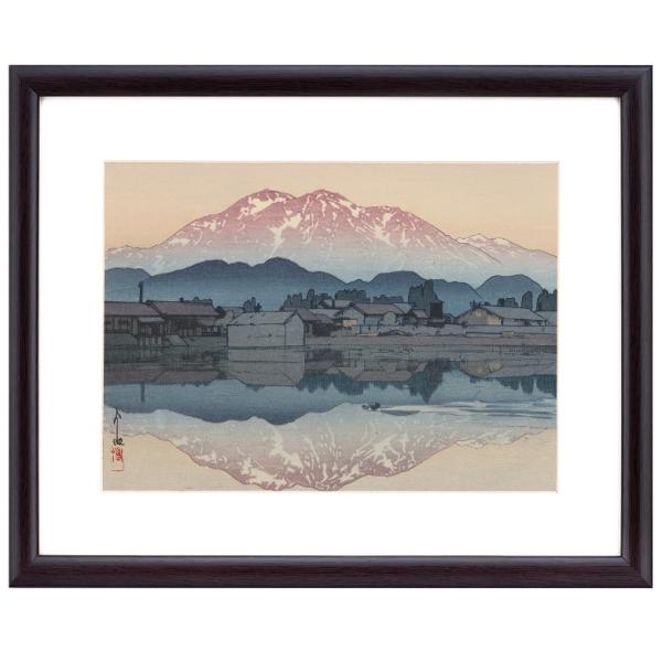 静岡県御殿場から望む霊峰富士の勇姿を捉えた作品です。画面いっぱいに裾野を広げた富士は、壮大な空間の広がりを感じさせる巧みな遠近感で表現されています。■ 吉田博［略歴］1876年、福岡県生まれ。水彩画、油彩画、木版画と活動を拡げた。49歳で初...