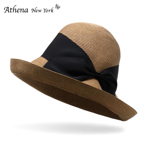 【発売日：2026年04月08日】■モデル・シリーズモデル名：Risako (リサコ)シリーズ名：Signature Line (シグネチャーライン)■ デザインの説明 ■75ｍｍの幅広リボンを頭部にラウンドさせたアシーナ ニューヨークの代...