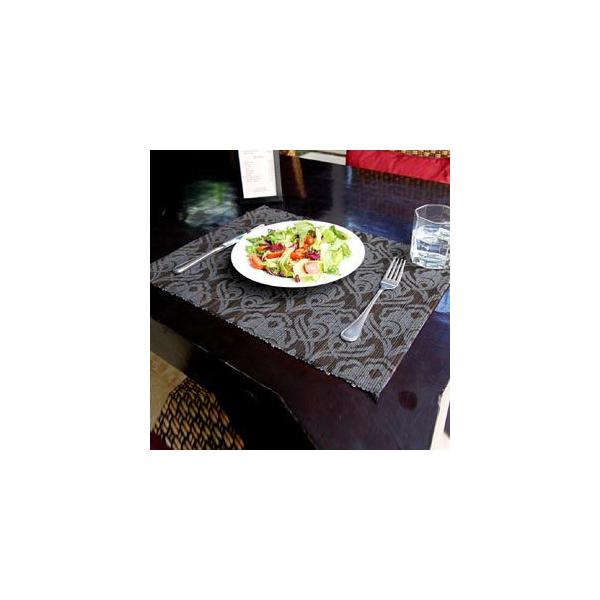 ■サイズ(cm)：約 W 48 ×D 35.5 ×H 0.3■素材：ウォーターヒヤシンス/コットン■ご注意：・写真のランチョンマット以外の小物は非売品です。・ハンドメイドのためサイズ・形が写真と異なる場合があります。・ヒヤシンス特有の匂いが...