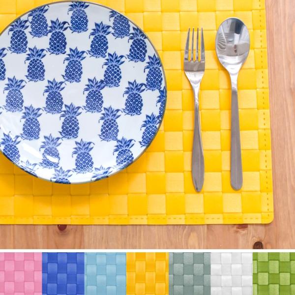 ■サイズ(cm)：縦：約30cm、横：約45cm、厚さ：約0.1cm※ハンドメイド品ですので多少サイズは前後します。■素材：ポリプロピレン■ご注意※ハンドメイドですので、写真とデザインや色合いが多少異なる場合がございます。※耐熱温度は80℃...