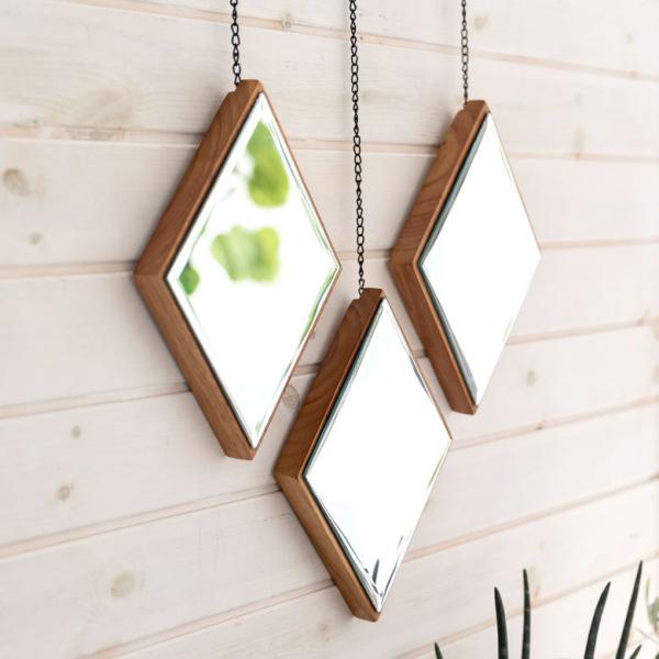 ■サイズ(cm)約 W 20 × D 3 × H 28※多少サイズは前後します。※ミラー１つのサイズです。■重量約530g ※ミラー１つの重さです。■素材天然木(ミンディ)  ラッカー塗装  5mm飛散防止ミラー ■ご注意※こちらの商品はメ...