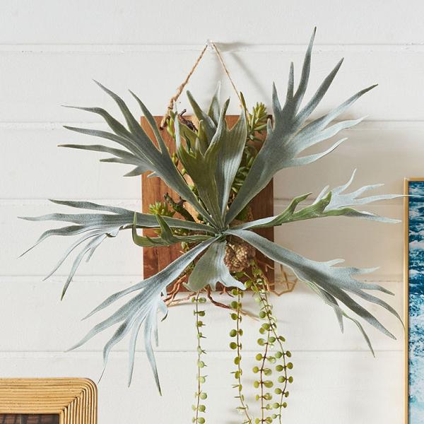 ■サイズ(cm)全長：約60ボード部分：約 H20 × W15※多少サイズは前後します。■重量約 700g■素材ビニール・プラスチック製／アカシアウッド■原産国中国■ご注意※商品によってサイズや形の個体差がございます。※屋内装飾用として製造...