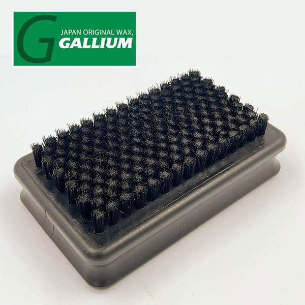 GALLIUM(ガリウム)カーボンブラシ　TU0216カーボン効果でブラッシング時に発生する静電気の滞留を軽減し、ストラクチャー内に残っているワックスの粉を簡単に除去できます。ホットワクシングやリキッドワクシングの最終仕上げに使用するのがお...