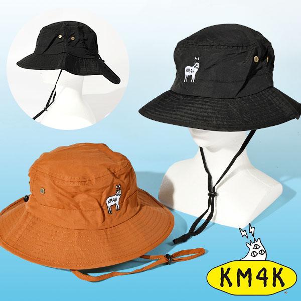 KM4K カモシカKM4KROMEライダー小嶋大輔が作り出したブランド「KM4K」。オルタナティブムーブメントレーベルと自分たちを位置付けて、”反主流的で何か変化を作り出したい”と言う思いから物作りを行っている。アイコニックなロゴは、かっこ...