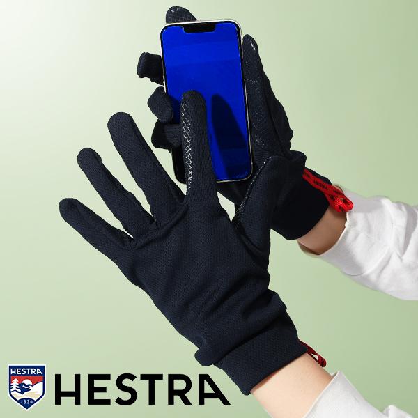 HESTRA ヘストラタッチスクリーン対応ライナーでは最も薄手で通気性の高いモデル。ポリエステルをメインにウールトリコットを混紡。さまざまなグローブのファーストレイヤーとして、または単体でも活躍します。スノーボード　SNOWBOARD スノ...