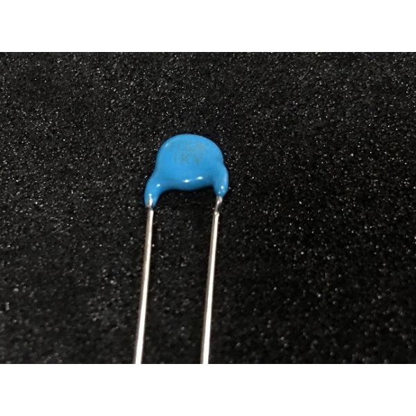 村田製作所　セラミックコンデンサ　DE0705B102K1K　10個1000VDC　1000pF　B特性