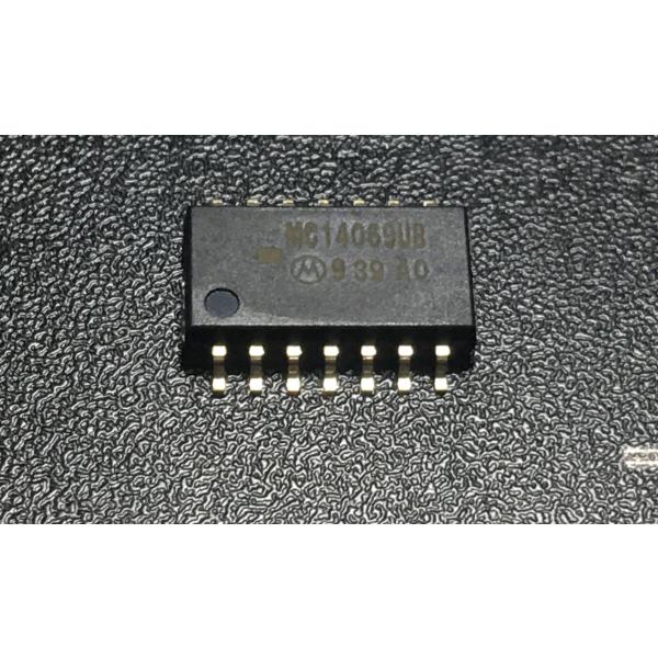 モトローラCMOSロジックIC　Hex　Inverter　MC14069UBF　1個SO-14