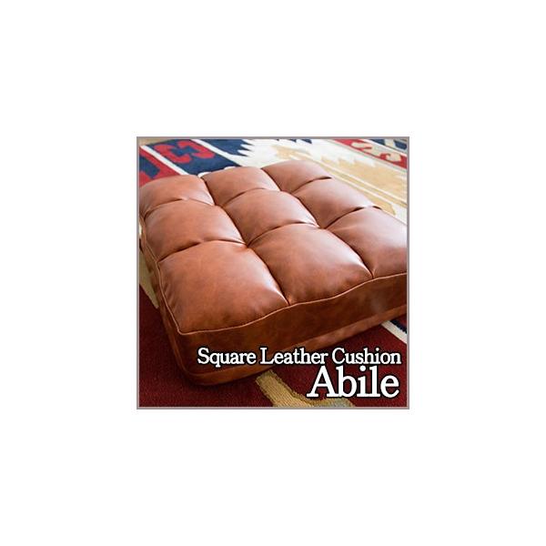 【受発注】【代引不可】もこもことした座り心地の良い極厚座面とスタイリッシュなレザーの張地が特徴のクッション『Abile（アビル）』。座り心地の良い構造でへたりにくく、長時間おくつろぎいただけます。軽量で取っ手付きなので持ち運びもラクラク。　...