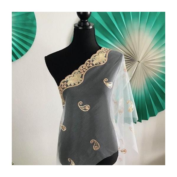 キラキラスパンコール付きの波デザインの花柄チュールレースになります。ステージ衣装、コスチューム、新体操、社交ダンス、バトントワリング、レオタード、ベリーダンス、チアダンス、フィギュアスケート、バレエ、ドレス、ステージ衣装、ハンドメイド材料な...