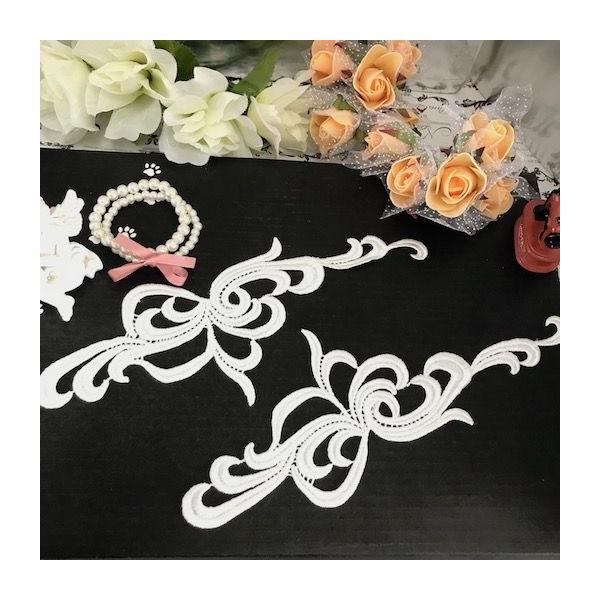 アブストラクトの刺繍モチーフセットになります。新体操、社交ダンス、バトントワリング、レオタード、ベリーダンス、フィギュアスケート、バレエ、ドレスなどに縫い付けるだけでワンポイントアクセントとして個性的な仕上がりになります。サイズ：H24cm...