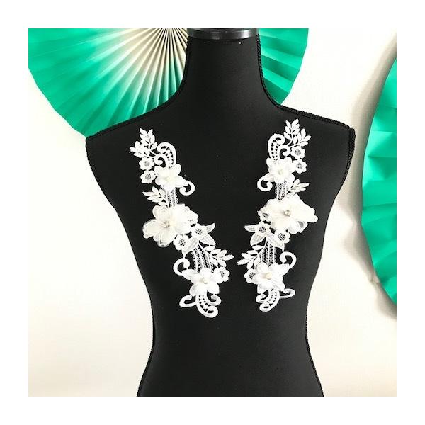 ストーンが付いたエレガントな立体的な花のモチーフセットになります。新体操、社交ダンス、バトントワリング、レオタード、ベリーダンス、フィギュアスケート、バレエ衣装、ドレス、ステージ衣装、ハンドメイド材料などにお使いいただけます。カラー : ホ...