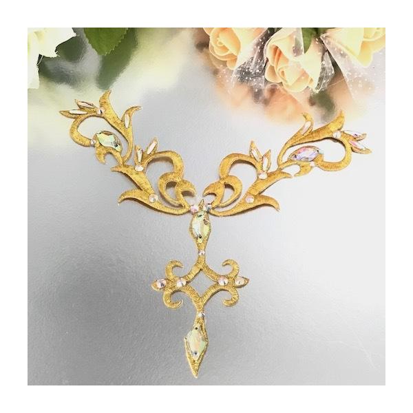 アイロン接着できるゴールドのラインストーン付き刺繍ワッペンモチーフになります。新体操、社交ダンス、バトントワリング、レオタード、ベリーダンス、フィギュアスケート、バレエ衣装、ドレス、ステージ衣装、ハンドメイド材料などにお使いいただけます。ア...