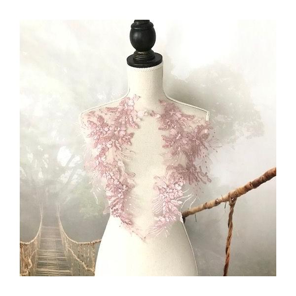 スパンコール付き花模様のチュールモチーフになります。ステージ衣装、コスチューム、新体操、社交ダンス、バトントワリング、レオタード、ベリーダンス、チアダンス、フィギュアスケート、バレエ、ドレス、ステージ衣装、ハンドメイド材料などにいかがでしょ...