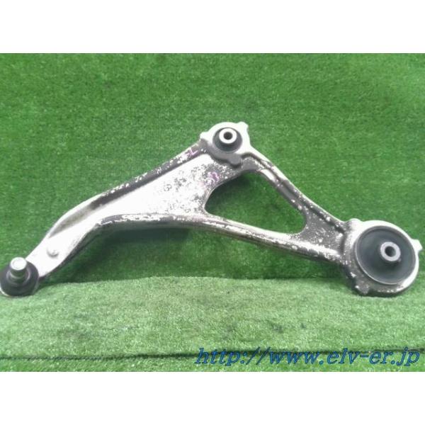 **** 商品説明を必ずご確認ください ****部品管理番号：221125001151740メーカー純正品番：54501-3TS1A部品名：左Fロアアームメーカー代替品番：54501-3TS2A部品区分：リサイクル品車名：ティアナ車両タイプ...