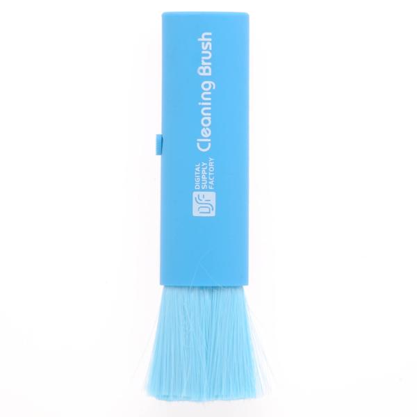 【 特 長 】● 静電気でホコリを吸い寄せて取る、ＯＡクリーニングブラシです。● ボタンをスライドするとブラシを収納でき、卓上用として邪魔になりません。【 仕 様 】■ 材質：柄…ＡＢＳ　毛材…ＰＰ、ＰＥ■ 本体寸法：幅３４．３×高さ１０２...