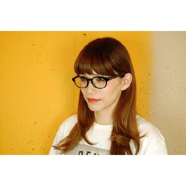 ■素材■ アセテート■参考サイズ■ONE SIZE■その他■世界各国の様々な名だたる"EYEWEAR"ブランドに触れ、実際に取扱いを経て"EmbarK ORIGINAL"ラインを作成。アセテート素材を使用し、ハンドメイドで生産。しっかりとし...