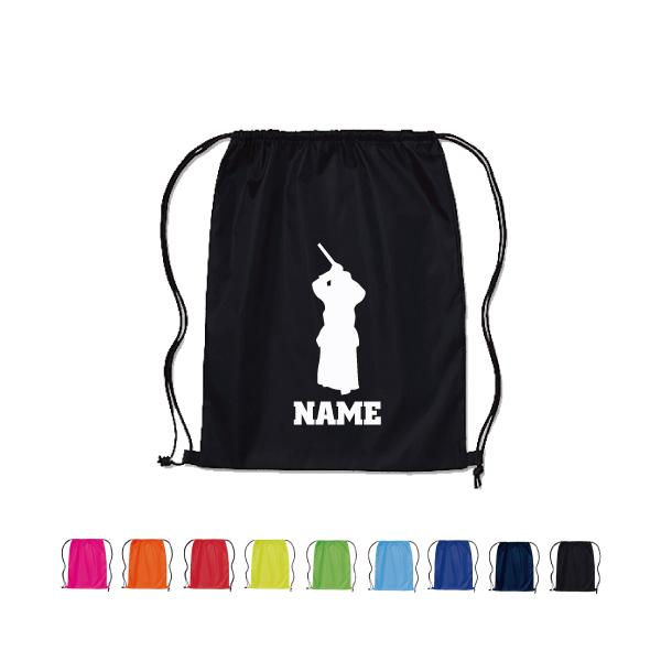 名入れランドリーバッグとは？ポリエステルのナップサック（リュックサック）。職業別のシルエットにお名前が入れられるので、部活のチーム名や学校名を入れたり、同好会などの名称を入れたりとさまざまな使い方が考えられ、とても人気の高い商品です。