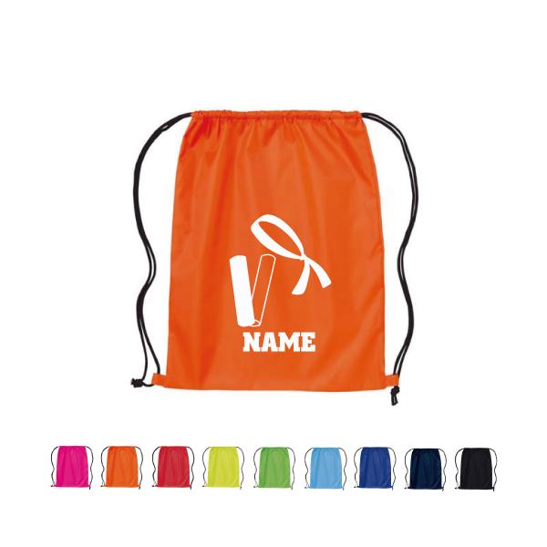 名入れランドリーバッグとは？ポリエステルのナップサック（リュックサック）。職業別のシルエットにお名前が入れられるので、部活のチーム名や学校名を入れたり、同好会などの名称を入れたりとさまざまな使い方が考えられ、とても人気の高い商品です。