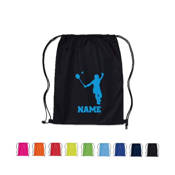 名入れランドリーバッグとは？ポリエステルのナップサック（リュックサック）。職業別のシルエットにお名前が入れられるので、部活のチーム名や学校名を入れたり、同好会などの名称を入れたりとさまざまな使い方が考えられ、とても人気の高い商品です。