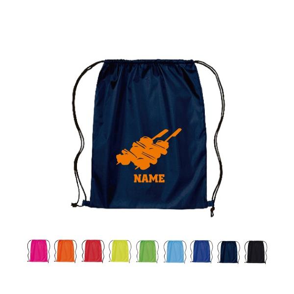 名入れランドリーバッグとは？ポリエステルのナップサック（リュックサック）。昆虫別のシルエットにお名前が入れられるので、部活のチーム名や学校名を入れたり、同好会などの名称を入れたりとさまざまな使い方が考えられ、とても人気の高い商品です。