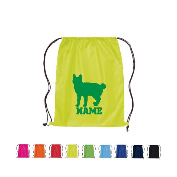 名入れランドリーバッグとは？ポリエステルのナップサック（リュックサック）。職業別のシルエットにお名前が入れられるので、部活のチーム名や学校名を入れたり、同好会などの名称を入れたりとさまざまな使い方が考えられ、とても人気の高い商品です。