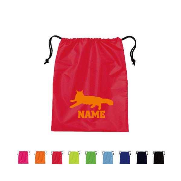 名入れシューズバッグとは？巾着タイプのポリエステルバッグ。室内履きや外履きの専用シューズなどを入れるのに最適なバッグです。シルエットデザインにお名前が入れられるので、部活のチーム名や学校名を入れたり、同好会などの名称を入れたりとさまざまな使...