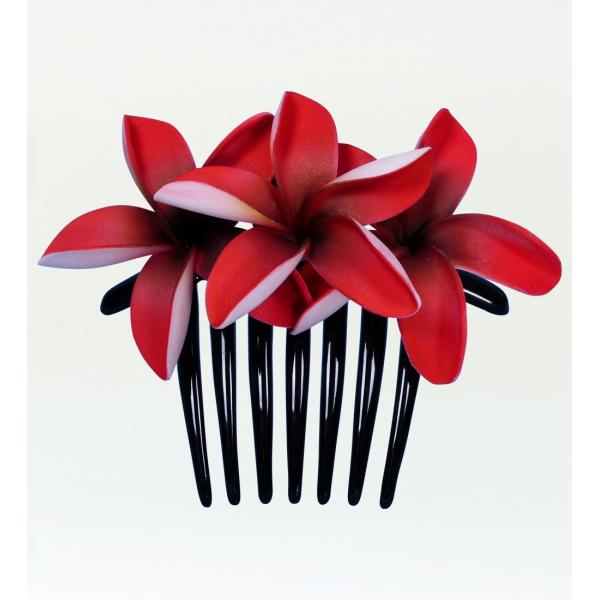 プルメリア3連ヘアコームは大きさも手頃でおすすめです。ホイケにも練習のアクセントにも使用できます。 （小物・アクセサリー・グッズ等 2個以上のご注文の場合、梱包はまとめさせていただきます。）※手作りですので１つ１つ多少違いがあります。※入荷...