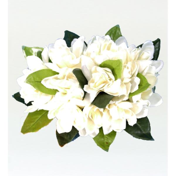 チューブローズのヘアクリップは大きさもあり舞台等でおすすめです。ホイケにも練習のアクセントにも使用できます。 （小物・アクセサリー・グッズ等 2個以上のご注文の場合、梱包はまとめさせていただきます。）※手作りですので１つ１つ多少違いがありま...