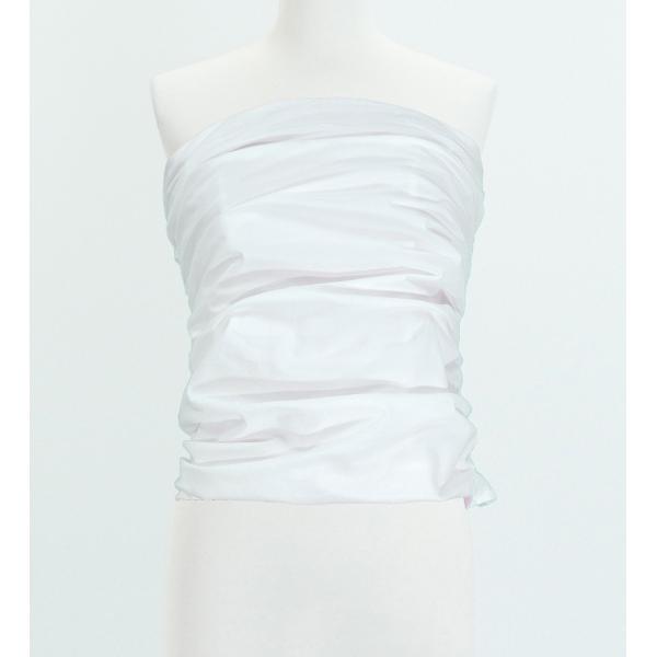優美でエレガントなドレーピングチューブトップブラウス、ホイケやレッスンなど様々に利用できるブラウスです。パウスカートに合わせやすいデザインです。背面はシャーリング加工で伸縮性があります。ストラップも使用できるストラップホール加工もあります。...