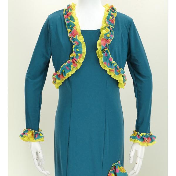 伸縮性があり、動きやすいボレロです。シンプルなデザインに、ローズと水玉のフリルとシフォンの2段重ねにすることで、軽やか且つ、見た目にも美しく華やかな印象を与えてくれます。身丈：36.5cm適応ヌード寸法：バスト80〜93cm素材：ポリエステ...