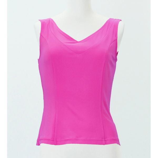 伸縮性がありすっきりとしたデザインのニットノースリーブブラウス。ボレロやシージョを羽織ったり、ファルダとのコーディネートにも活躍する一枚です。豊富なカラーバリエーションご用意しました！着丈：51cm適応ヌード寸法：バスト80〜93cm／ ウ...