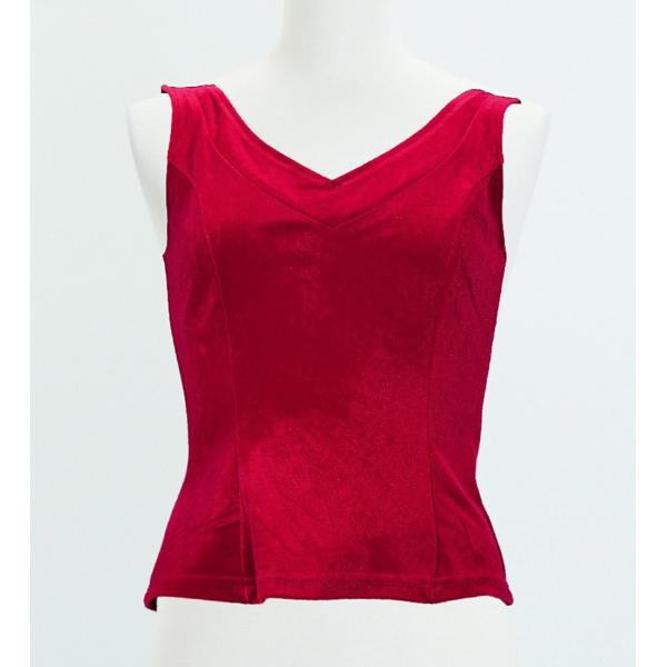 柔らかく上品な肌触りと深い光沢感を持つベルベットノースリーブブラウス。ボレロやシージョを羽織ったり、ファルダとのコーディネートにも活躍する一枚です。シンプルながらも華やかな印象を与えてくれます。身丈：51cm適応ヌード寸法：バスト80〜93...