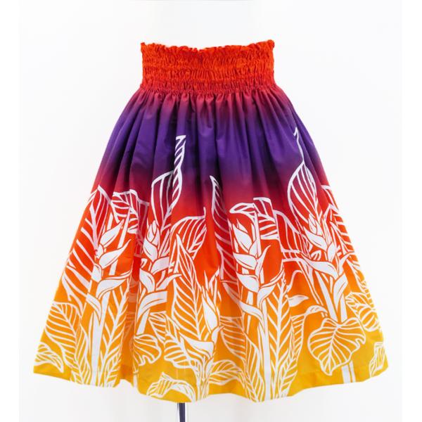 ハワイより直輸入のT/C ポリコットンハワイアンファブリックを高品質な自社工場で縫製。73cm丈パウスカートです。(柄の出方は異なる場合がございます。) スカート丈：73cm（ゴム入れ前75cm）適応ヌード寸法：ウエスト59〜85cm（脇ゴ...