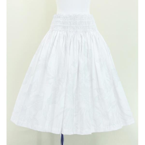 フラダンス パウスカート シングル73cm丈 ホワイト 3063ハワイより直輸入のT/C ポリコットンハワイアンファブリックを高品質な自社工場で縫製。ティアレプリントの73cm丈パウスカートです。(柄の出方は異なる場合がございます。) スカ...