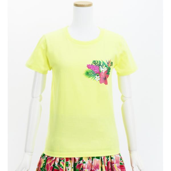 フラダンス Tシャツ [XL] ハワイアンフラワー イエローフロントにハワイアンフラワーのイラストをプリントしたフラTシャツです。パッと目を引く鮮やかな色味で、華やかな印象を与えてくれます。すっきり見えてパウスカートにも合わせやすいのが特徴...