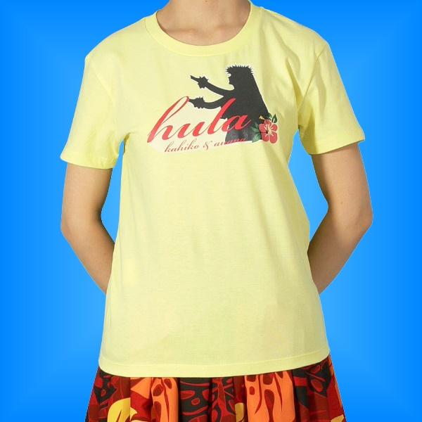 フラガールのシルエットとハイビスカスを組み合わせた可愛らしさの中に、どこか大人っぽさもあり、パウスカートに合わせやすいデザインです。バックプリントにも「HULA Kahiko&amp;Auana」のロゴ入り。 ※プリント部分のアイロンはご遠...
