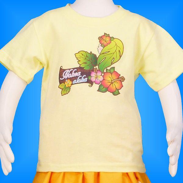 モンステラ、ハイビスカス、フラガール がモチーフのプリントTシャツ。カラフルでかわいらしい色使いながら、少しオトナな雰囲気もあるデザインで、おしゃれなお子さまにはピッタリ！普段着としてもオススメです。「Nohea」とはハワイ語で「美しい・か...